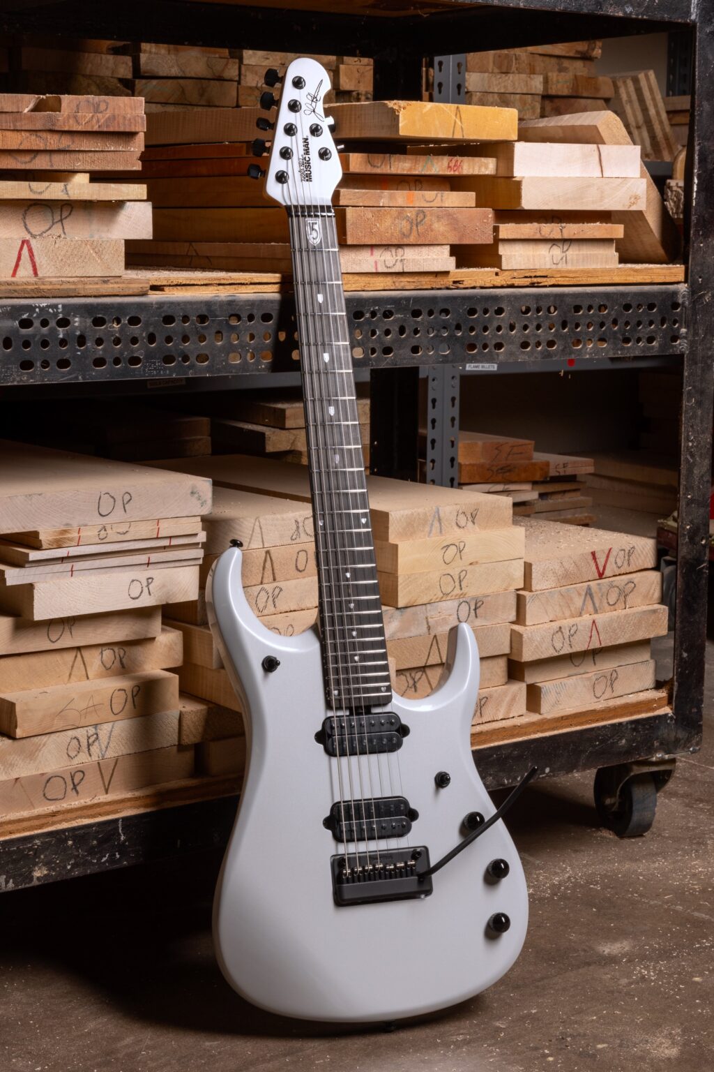 Ernie Ball Music Man JP15 7-String - Ketracel White, Axe Palace Exclusive | Axe Palace
